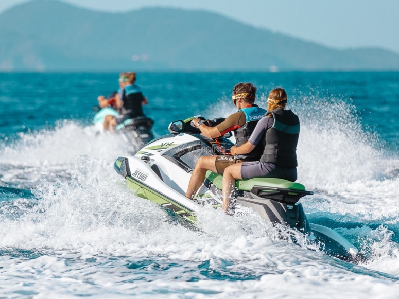 Jet 007, tarifs et réservations 2025 | Yumping