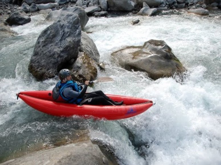 Descente en Air Kayak 2h sur l'Ubaye à partir de 50€ | Yumping