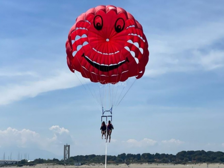 Parachute Ascensionnel DUO à Port Canet - 10 min à partir de 65€ | Yumping