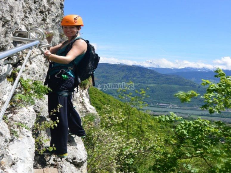 Demi-journée Via Ferrata en Isère à partir de 170€ | Yumping